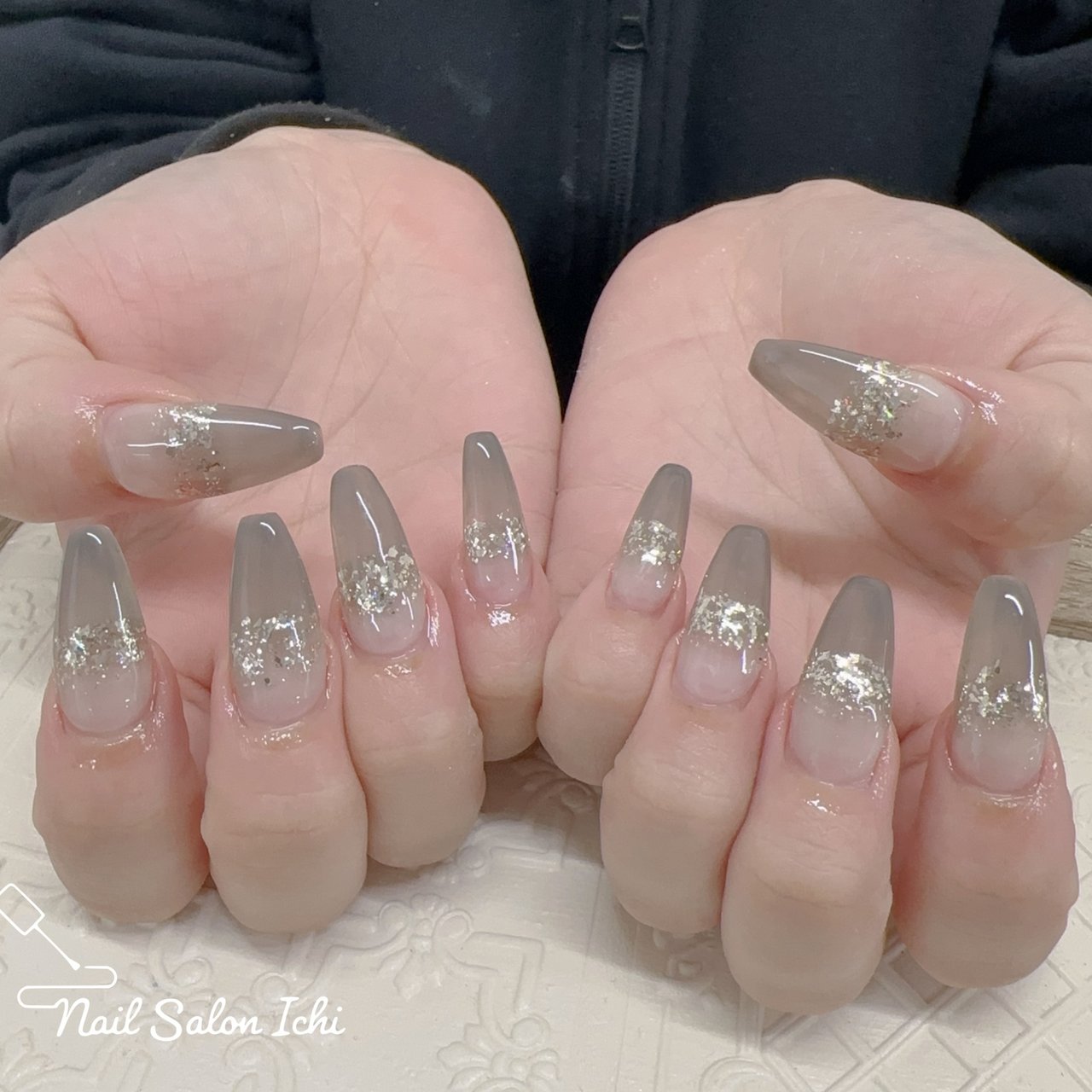 グレージュ/グレー/シルバー - Nail Salon Ichi Toyamaのネイルデザイン[No.8767716]｜ネイルブック