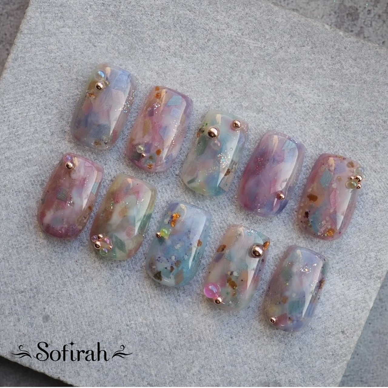 手が綺麗に見えるネイル/オールシーズン/ラメ/タイダイ/キラキラ - Sofirah(ソフィラ)公式のネイルデザイン[No.9224012]｜ネイルブック