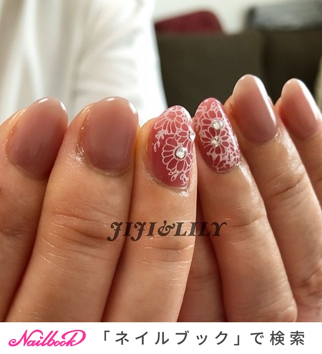 オールシーズン/オフィス/ハンド/ワンカラー/フラワー - ジジ&リリーのネイルデザイン[No.3026337]｜ネイルブック
