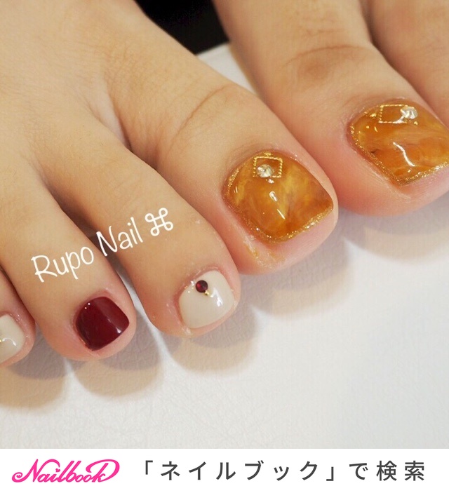 秋/オフィス/パーティー/フット/べっ甲 - Rie Hiramatsuのネイルデザイン[No.1753761]｜ネイルブック