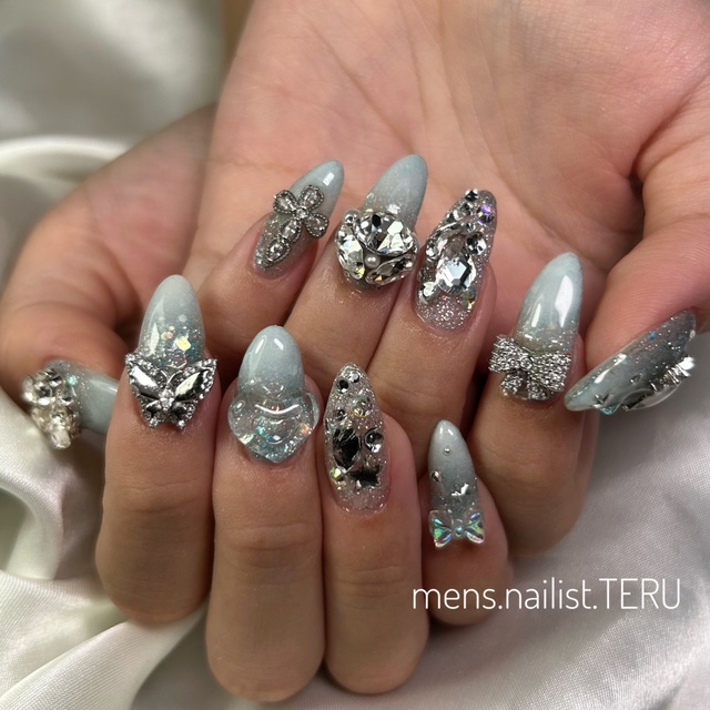 水色ゴテゴテネイル｜nail salon ETERNAL｜ネイルブック